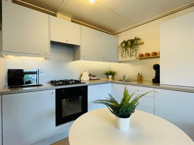 Main Door Furnished Flat near UoE Kings Building
