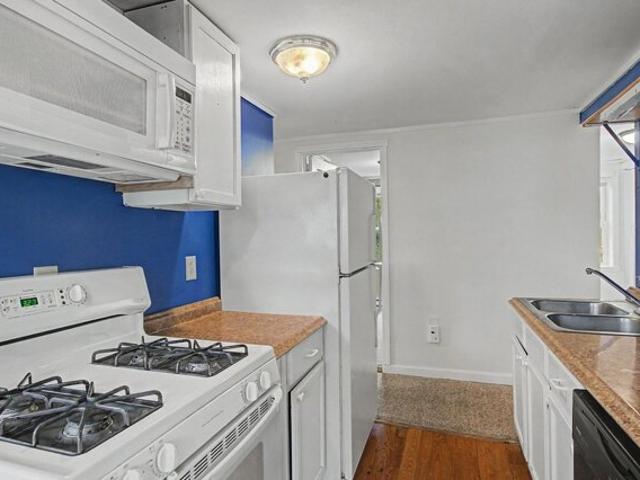 Main Rd, Huntington, Home For Sale