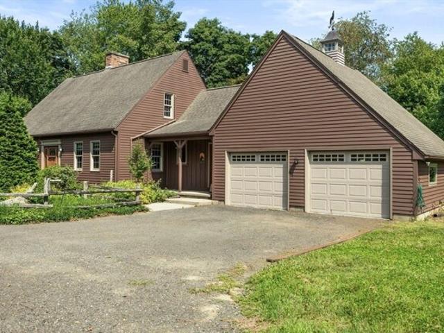 Main Rd, Westhampton, Home For Sale