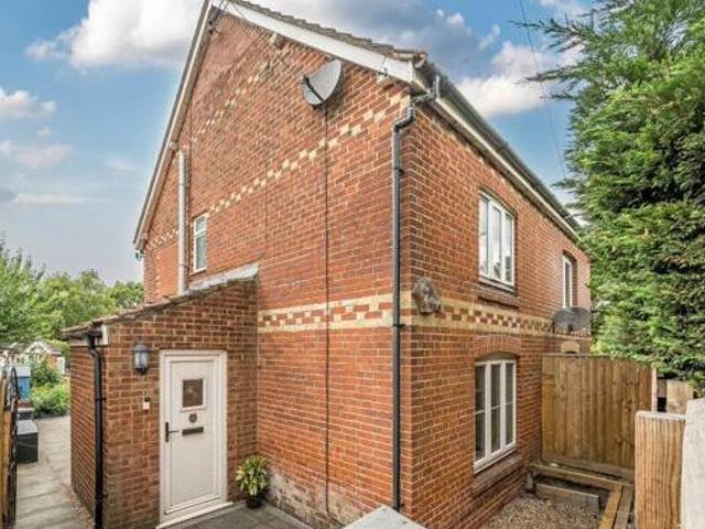 Main Road, Colden Common, 2 Bedroom Semi detached