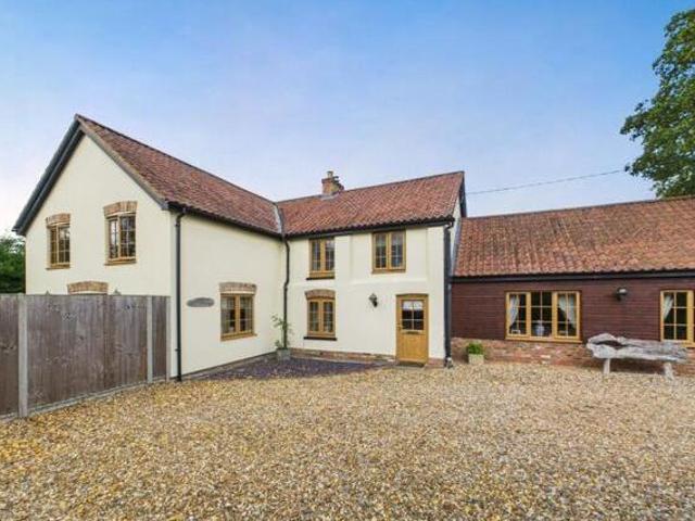 Main Road, Crimplesham, 4 Bedroom Detached