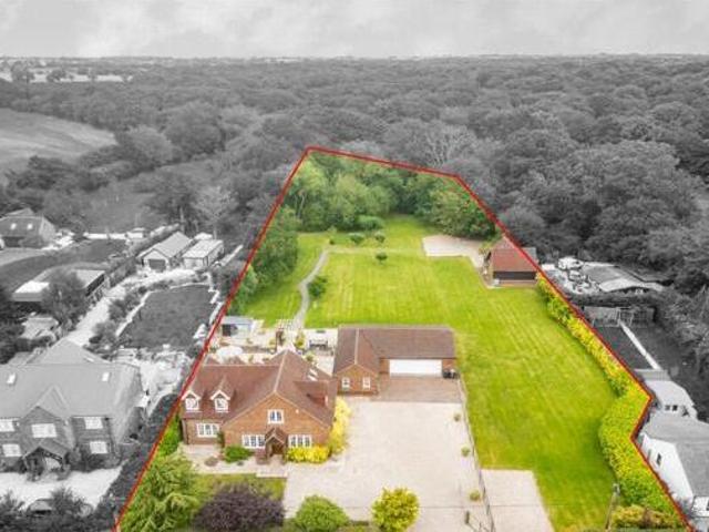 Main Road, Bicknacre, 4 Bedroom Detached