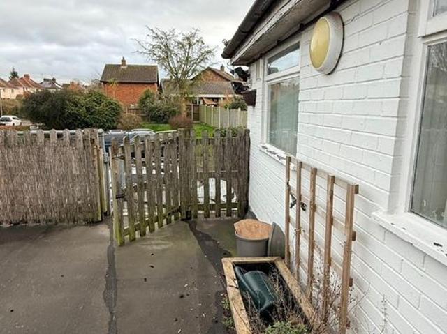 Main Road, Great Haywood, Stafford ST18, 2 bed flat to rent, £850 pcm | PrimeLocation