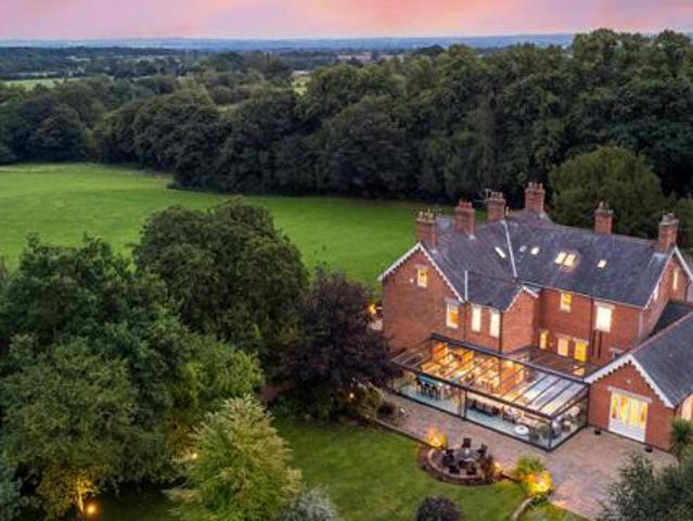Main Road, Morley, 8 Bedroom Detached