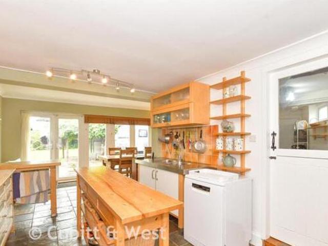 Main Road, Nutbourne, 6 Bedroom Detached