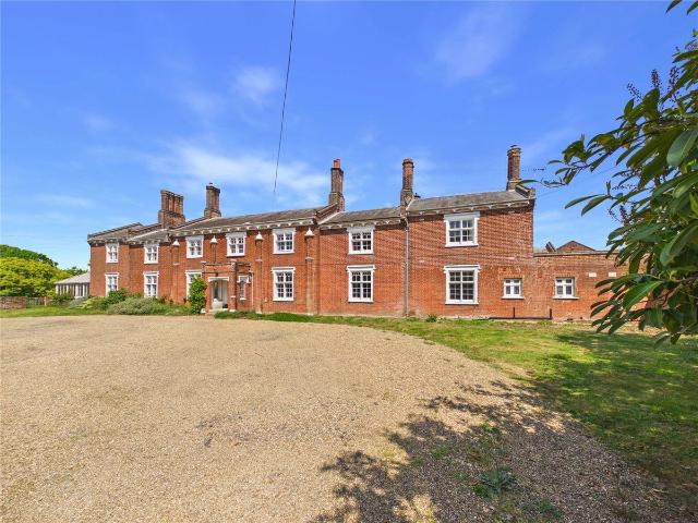 Main Road, Woolverstone, Ipswich, Suffolk IP9, 2 bed flat to rent, £1,250 pcm | PrimeLocation
