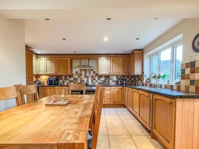 Main Road, Westfield, 3 Bedroom Detached
