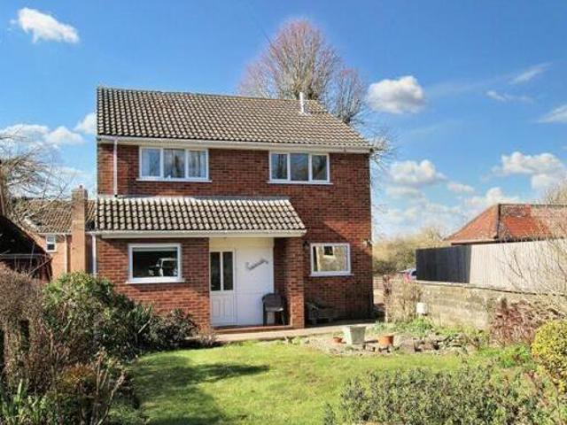 Main Road, Winterbourne Dauntsey, 4 Bedroom Detached