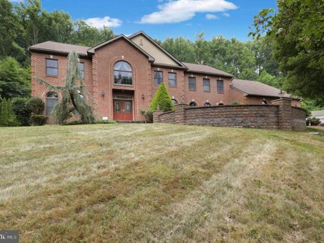 Main St, Mohnton, Home For Sale