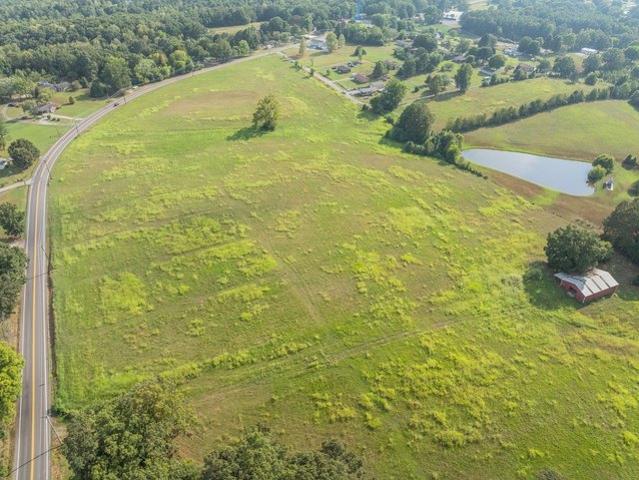 Main St N, Tennessee Ridge, TN 37178