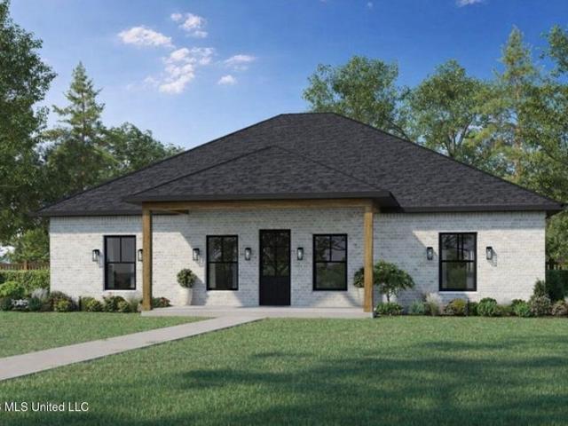 Main St, Ocean Springs, MS 39564