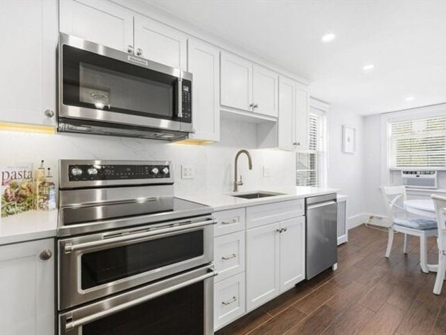 Main St Apt,wakefield, Condo For Sale