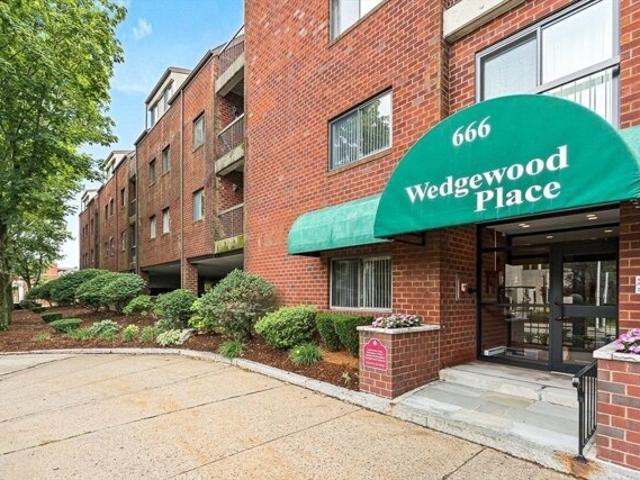 Main St Apt,winchester, Condo For Sale