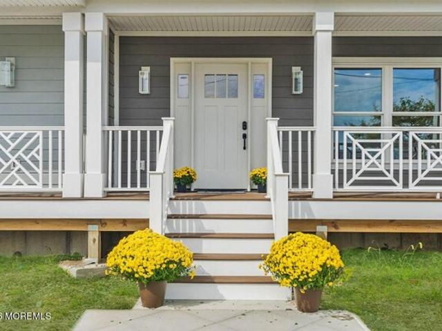 Main St Apt A, Avon By The Sea, Home For Sale