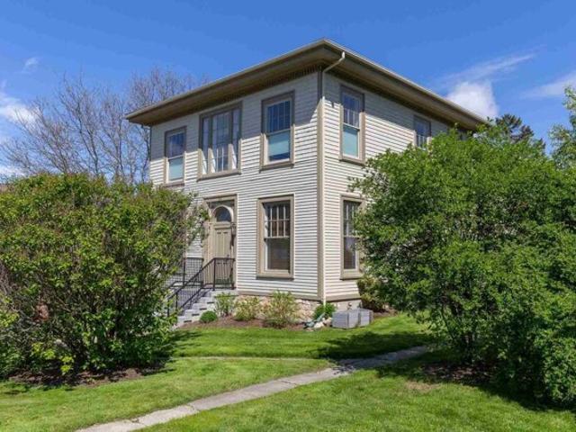 Main St Apt,burlington, Condo For Sale