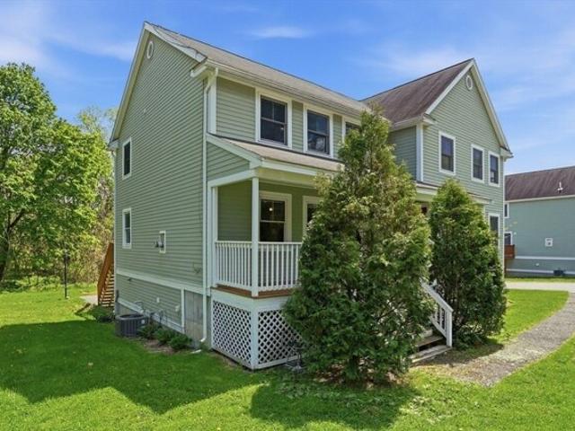 Main St Apt,clinton, Condo For Sale