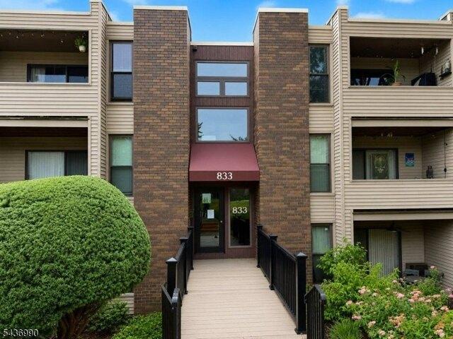 Main St Apt L, Belleville, Condo For Sale