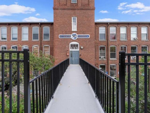 Main St Apt,newmarket, Condo For Sale