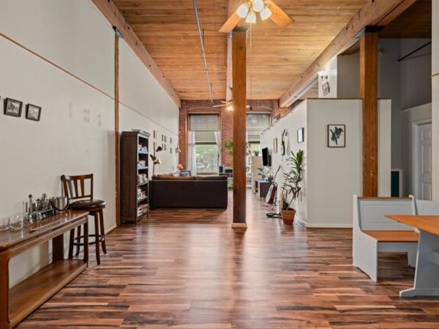 Main St Apt,newmarket, Condo For Sale