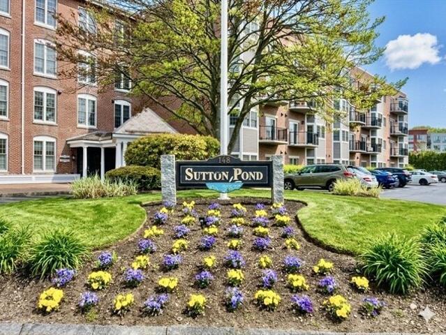 Main St Apt O, North Andover, Condo For Sale