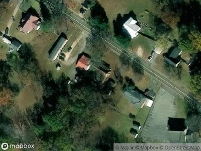 Main St E