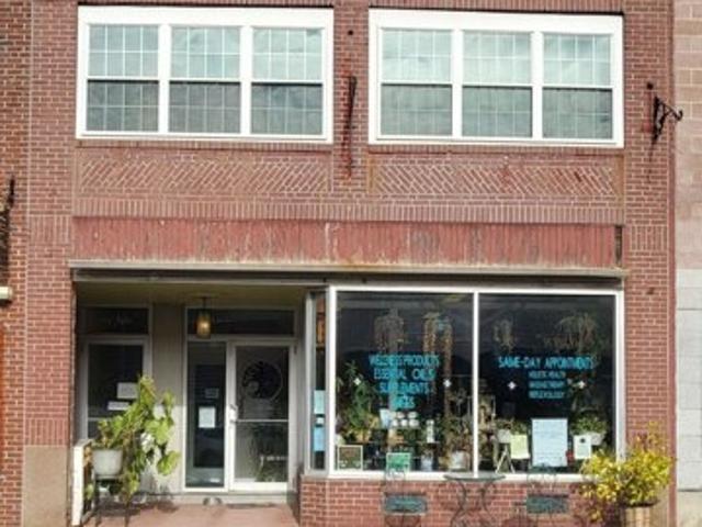 Main St, Ellsworth, Home For Sale