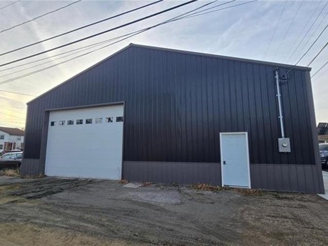 Main St, Geneva, MN 56035