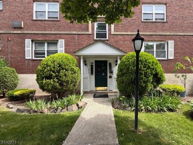 Main St, Hackensack, Condo For Sale