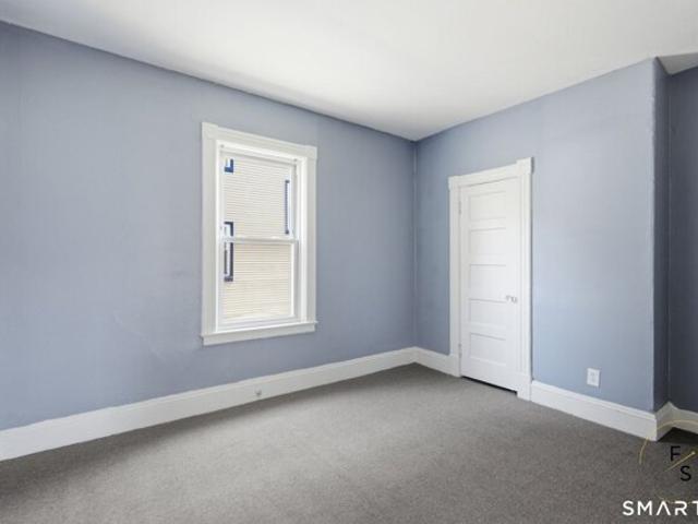 Main St, Hartford, Home For Sale