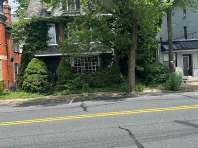 Main St, Hellertown, Home For Sale