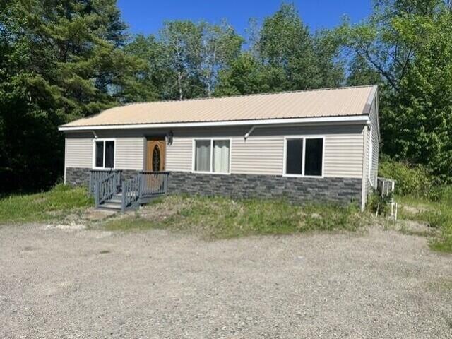 Main St, Lincoln, Home For Sale