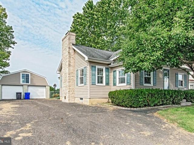 Main St, Salem, Home For Sale