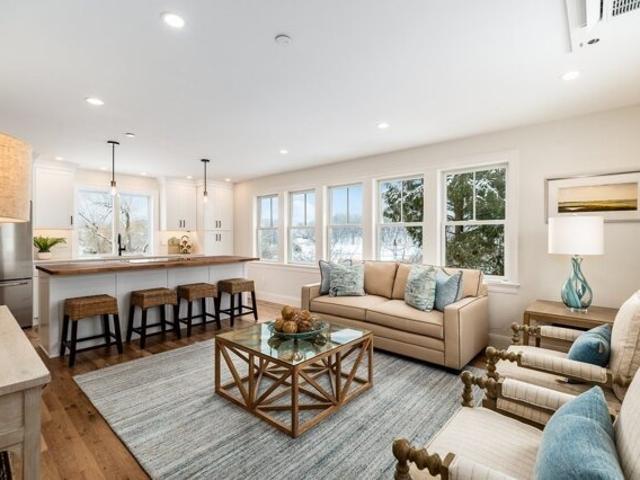 Main St Unit,essex, Condo For Sale