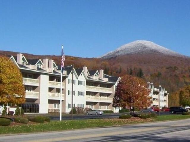 Main St Unit,lincoln, Condo For Sale