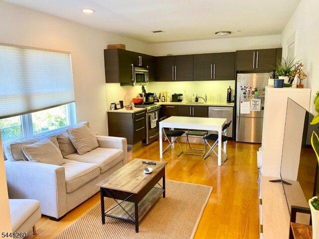 Main St Unit,madison, Condo For Sale