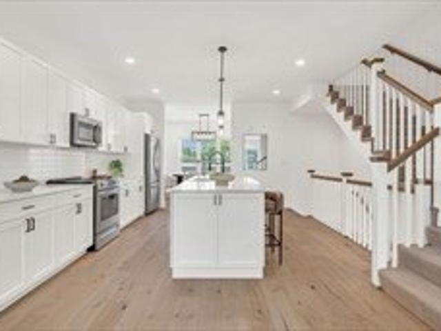 Main St Unit Th, Wilmington, Home For Sale