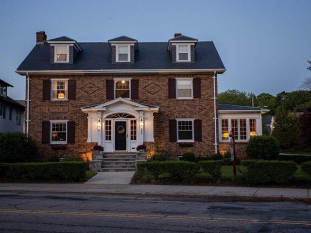 Main St, Wakefield, Home For Sale