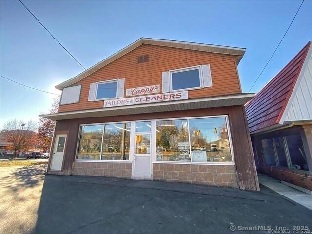 Main St, Winchester, Home For Sale