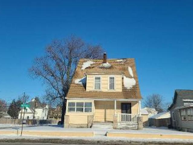 Main St