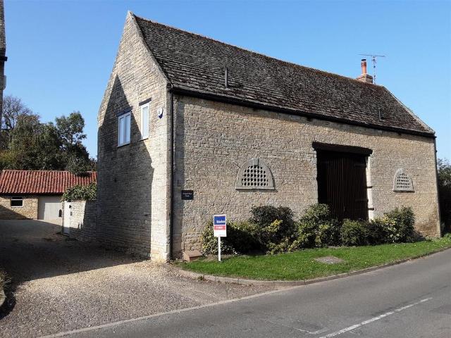 Main Street Ufford, Nr Stamford 4 bed barn conversion to rent £2,450 pcm £565 pw