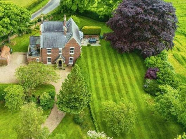Main Street, Ulrome, 5 Bedroom Detached