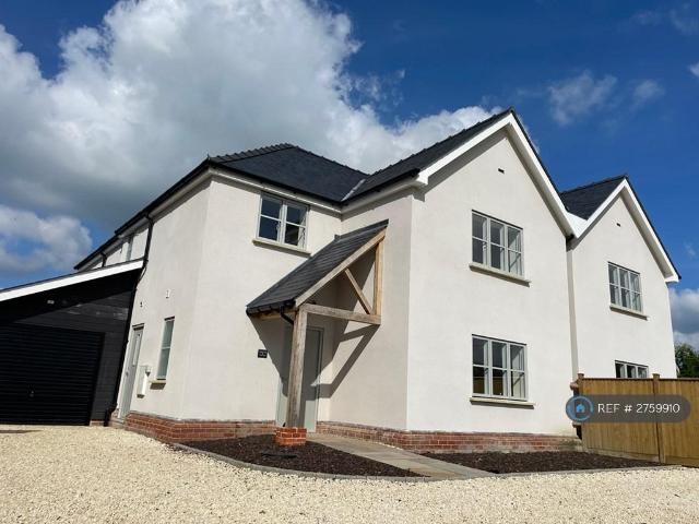 Main Street, Westley Waterless. 5 bed semi detached house to rent £2,800 pcm £646 pw