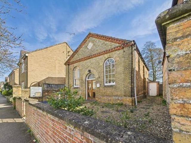 Main Street, Ailsworth, Town House For