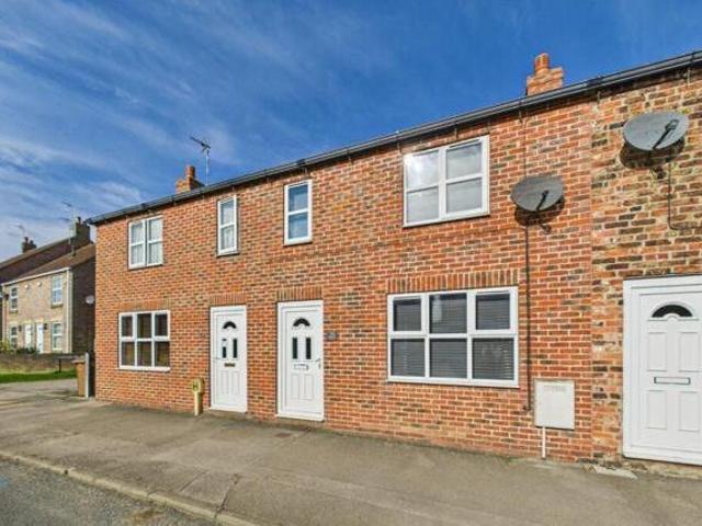 Main Street, Beeford, 2 Bedroom Terraced