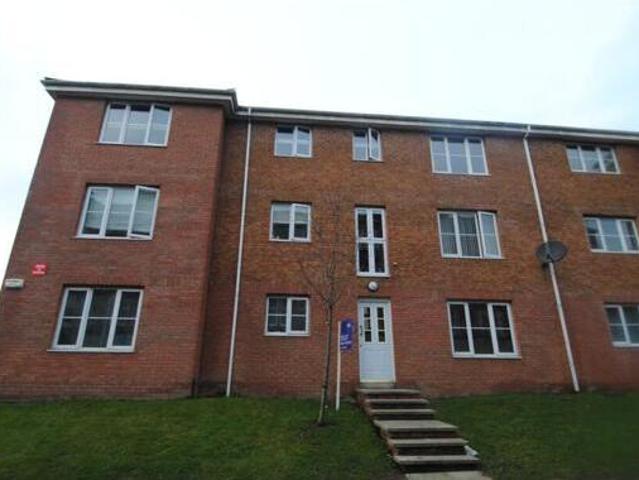 Main Street, Bridgeton, 1 Bedroom Flat