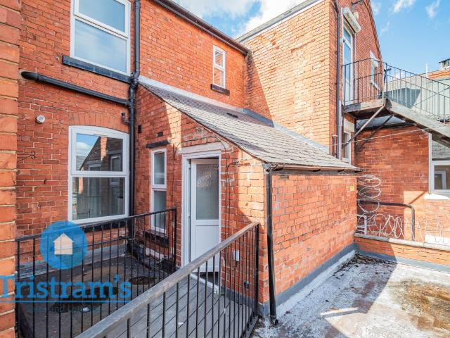 Main Street, Bulwell NG6, 2 bed flat to rent, £750 pcm | PrimeLocation