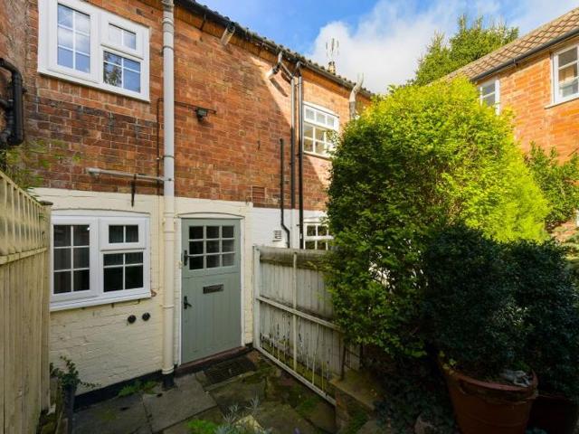 Main Street, East Bridgford NG13, 2 bed property to rent, £900 pcm | PrimeLocation