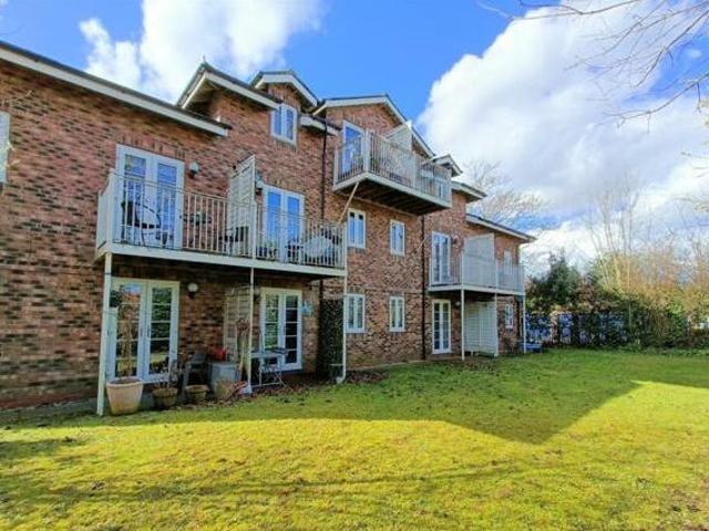 Main Street, Fulford, 2 Bedroom Apartment