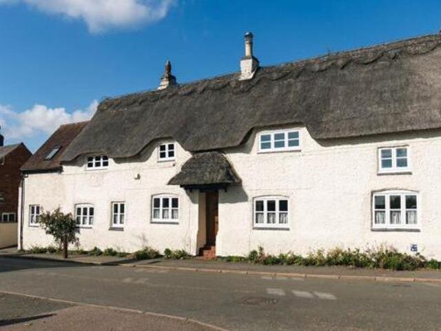 Main Street, Houghton on the hill, 4 Bedroom Detached