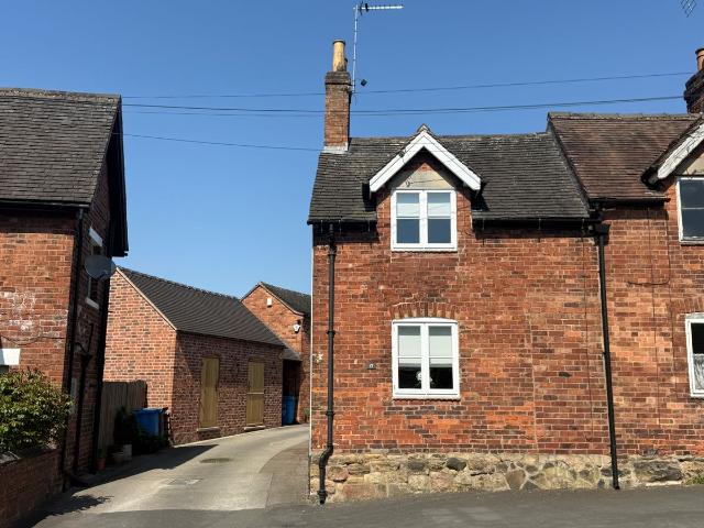 Main Street, Ilkeston DE7, 2 bed cottage to rent, £925 pcm | PrimeLocation
